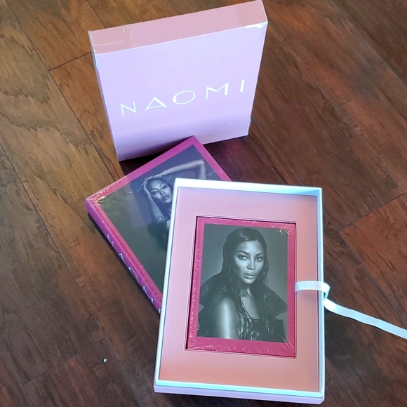 Taschen | Accents | Naomi Supermodel 2 Book Set 522 Pages L From ...
